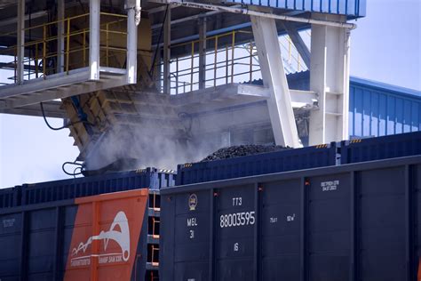 Тавантолгой төмөр зам