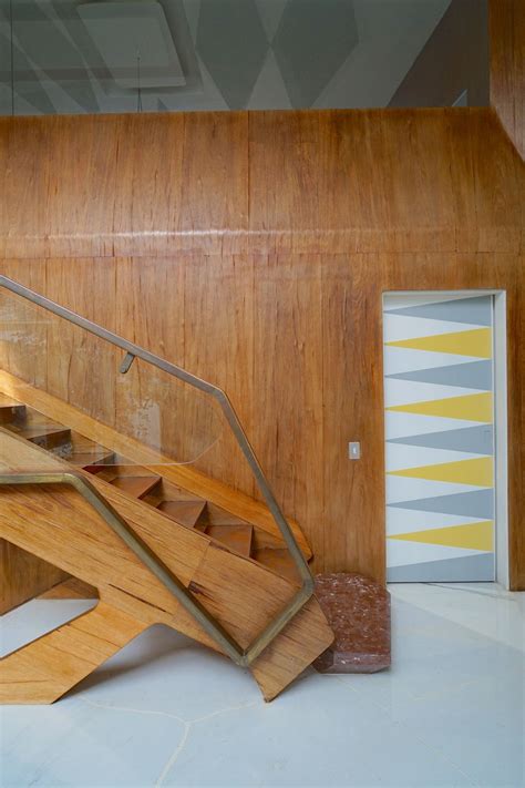 Caracas Modernist Architectural Gems Wallpaper