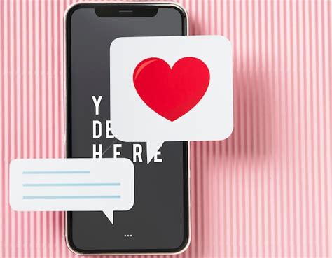 휴대 전화 모형의 채팅 메시지 무료 Psd 파일