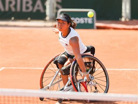 車いすテニス全仏オープンシングルス準優勝の上地結衣は、パリパラでの金メダルに向けてクレーコート対応を模索中 Web Sportiva