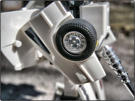 Mechageezers Toy Ramblings Toy Review Hasbro Transformers Omnibot Downshift