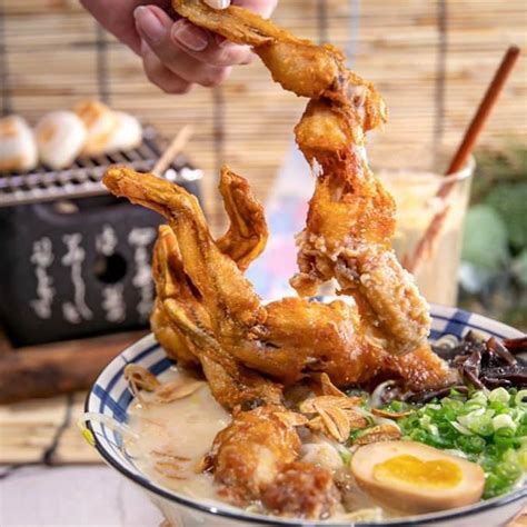 大王具足蟲拉麵看不夠！7款瘋狂拉麵把雞佛也放進去｜cava