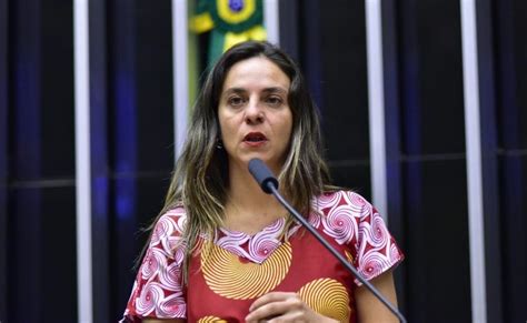 Projeto amplia para anos prazo para vítima de assédio sexual no trabalho pedir reparação