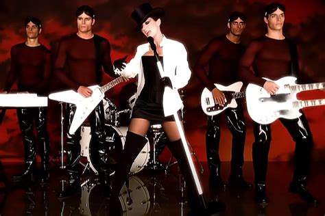 Shania Twain Revisits Wardrobe In ‘man I Feel Like A Woman Music Video
