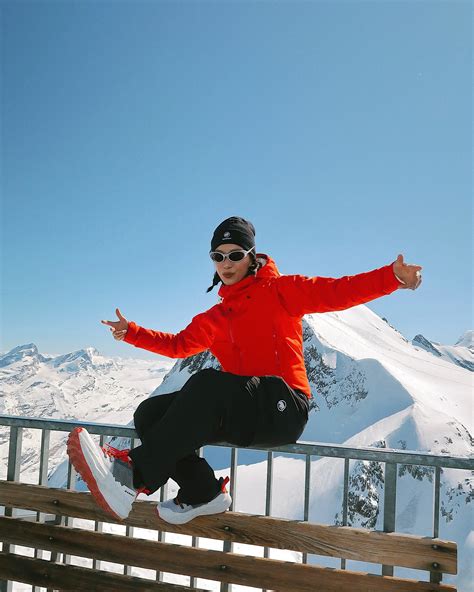 스위스정부관광청 공식 인스타그램 봄에 가기 좋은 스위스 여행지 모음zip 4월에도 트레킹 가능한 곳추천 마을 알프스가 한눈에 단 10분 만에 도착하는 전망대