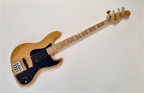 Fender Jazz Bass Marcus Miller Bass N Guitar