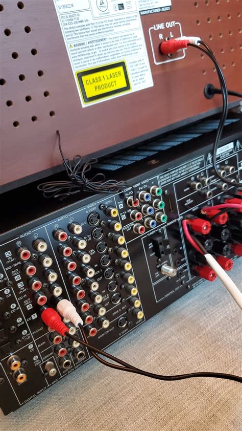 Why Cant I Hear My Music From The Speakers Idk If Im Plugged Into The Wrong Place On The