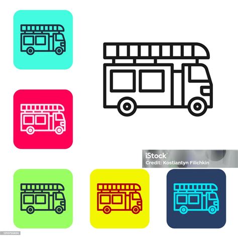 흰색 배경에 격리 된 검은 줄 소방 트럭 아이콘 소방차 소방관 비상 차량 색상 정사각형 단추로 아이콘을 설정합니다 벡터 검은색에