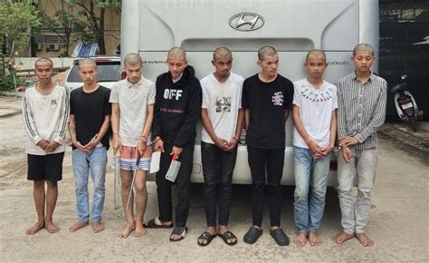 នគរបាលបង្ក្រាបក្មេងទំនើង២ក្រុមជិះម៉ូតូមើលមុខឌឺដាក់គ្នា