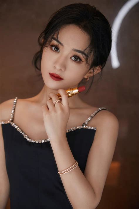 肏明星 on Twitter 别玩口红了 来玩哥哥的大肉棒 顺便把你的又白又嫩的腿让哥哥摸摸 一定要穿细高跟哦 https t co L lMKX oJU Twitter