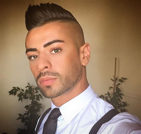 15 Men Who Prove That Subtle Makeup Is Transformative Artofit