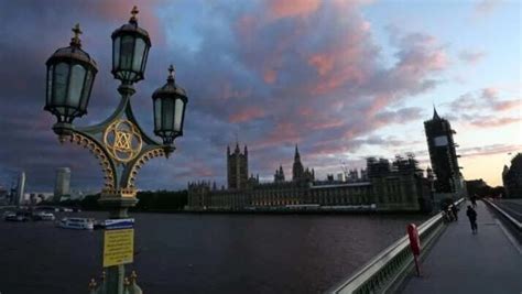 ევროკავშირის მოქალაქეებს ბრიტანეთში დასაქმების უფლება შეეზღუდებათ