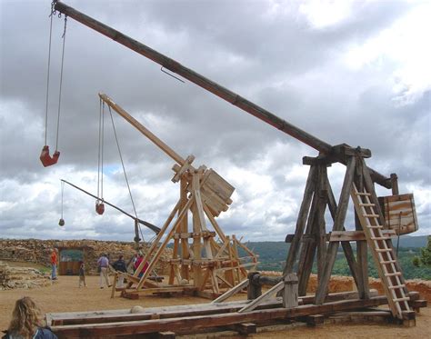 Eli5 Whats The Difference Between A Catapult And A Trebuchet R