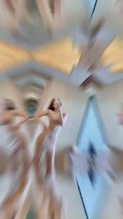 거을앞에서는 몸짱녀 Youtube