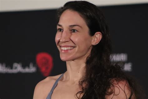 Después De Su Debut Victorioso En Bellator Sara Mcmann Revela Objetivo
