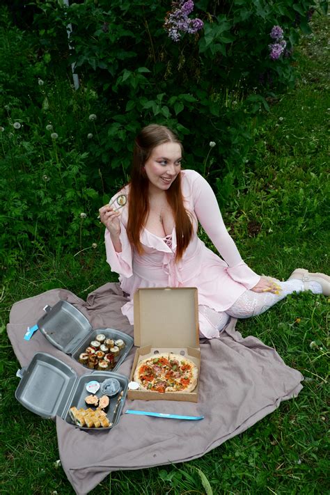 9 000 Foto Sushiflavoredmilk Leak Nude Terbaik · Unduh Gratis 100