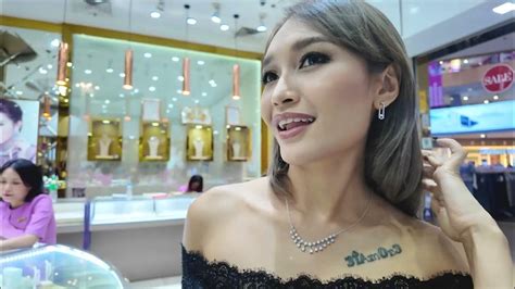 ယောက္ခမနားကပ်ပြီးတောင်းလာတာတွေ Youtube