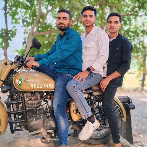 praveen yadav praveenyadav4677 instagram photos and videos