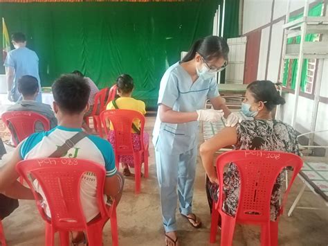 ပလောက်မြို့တွင် အသက် ၁၈ နှစ်နှင့်အထက် ပြည်သူများအား ကိုဗစ် ၁၉ ရောဂါ ကာကွယ်ဆေး ဆက်လက်ထိုးနှံပေး