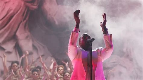 Kanye West Live Performance Photos