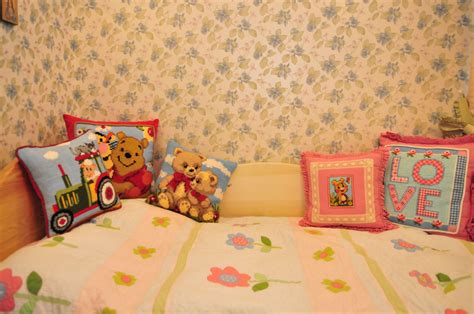 детский уголок | Home decor, Decorative cushions, Furniture