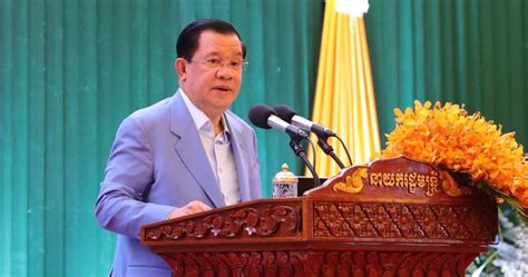 សម្ដេចនាយករដ្ឋមន្ត្រី ហ៊ុន សែន អញ្ជើញជួបជុំសំណេះសំណាល និងពិសាភោជនាហារ ជាមួយកីឡាករ កីឡាការិនី