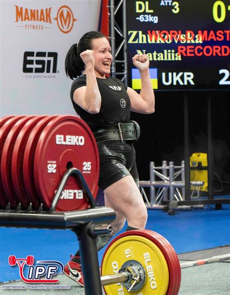 C4 - Чернівчанка встановила світовий рекорд із пауерліфтингу