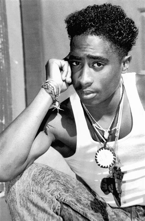 Tupac Photos Of The Legendary Rapper Hollywood Life
