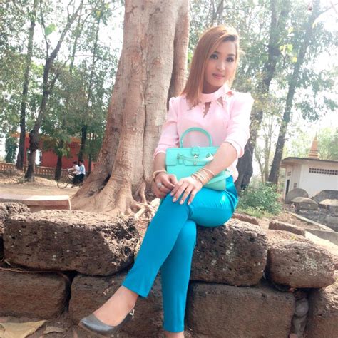 លីហេង កែសម្ផស្ស បីយូរធី