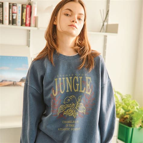 카멜레온 피그먼트 스웨트셔츠 다크블루 감도 깊은 취향 셀렉트샵 29cm