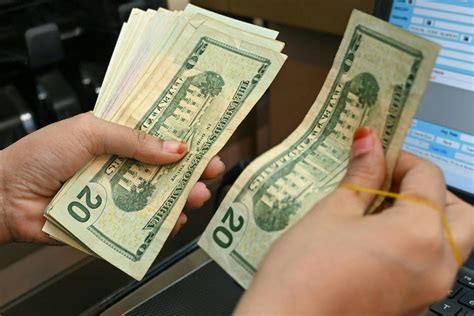 Veja A Cotação Do Dólar Hoje E A Bolsa 17102022 Mercado Folha