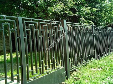 Изготовление забора из профильной трубы - купить в Москве по цене за ...