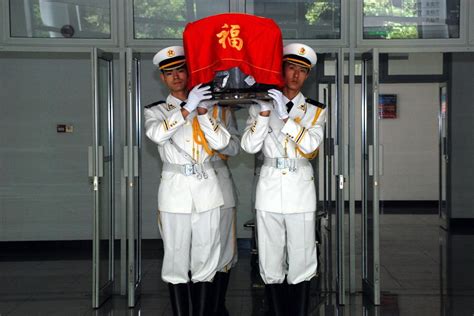 上海海葬活动过程