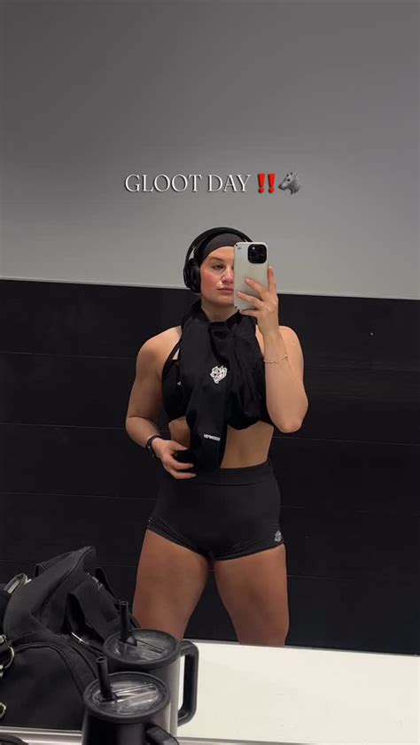 Sarah Scollo Life Lately Aka Gym Eat School Sleep 🔁 Very Much