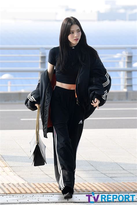 [t포토] 한소희 세상 힙한 패션