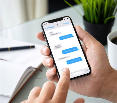 Gemini Ais App Trails Behind Chatgpt
