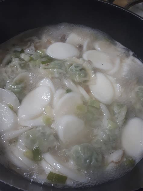 소고기물만두떡국