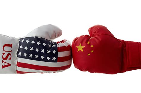 흰색 배경에 고립 된 미국 미국 중국 복싱 장갑 무역 전쟁 개념 미국에 대한 스톡 사진 및 기타 이미지 미국 경제 기 Istock