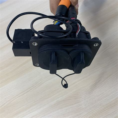 150amp Dc Fast Ccs 콤보 2 전기 자동차 충전기 입구 커넥터 액추에이터 및 1m 케이블 포함 신에너지 차량 부품 및 액세서리