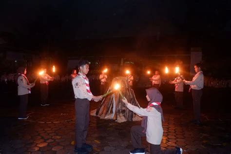 Memaknai Kegiatan Api Unggun Pada Pramuka Sejarah Dan Fungsinya