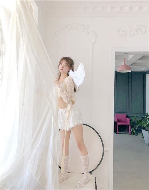 小钰吊带门小钰吊带 伤感说说吧