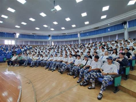“启航新征程 安全健康同行”土木建筑与环境学院开展新生安全健康主题教育 湖北工业大学土木建筑与环境学院