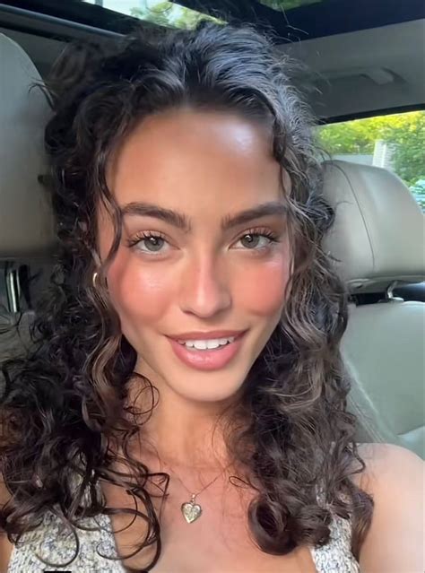 Kianadalleave Hairdos For Curly Hair Hair Looks Curly Girl Hairstyles