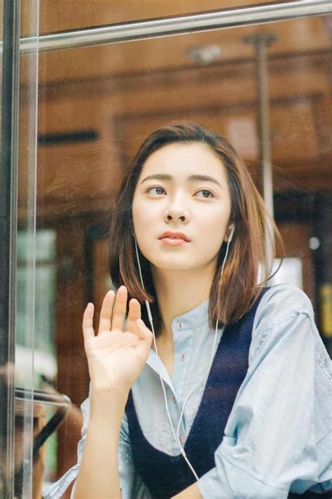 清純美女公交車上清純寫真 每日頭條