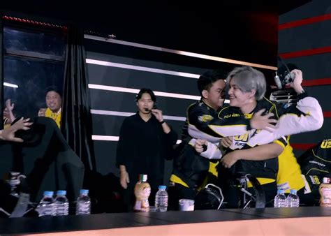 Pep Talk Adi Dan Yeb Yang Bikin Onic Juara Donquixoteshop