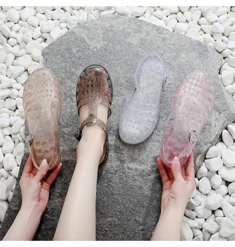 장마철샌들 젤리샌들 여성젤리슈즈 여성용 투명 젤리 샌들 홀로우 버클 캐주얼 클로즈드 토 여름 신발 라이 티몬