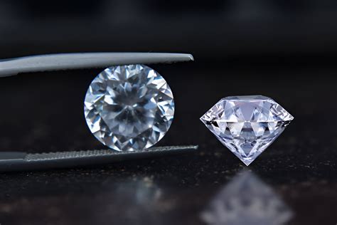 Lab Grown Diamonds Vs Real Diamonds Whats The Difference