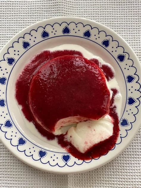 Панакота з полуницею ідеальний десерт «Все смачно