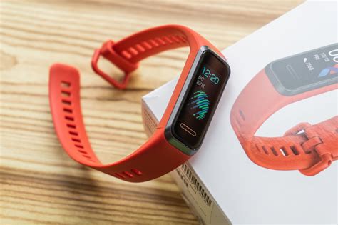Huawei Band 4 fitness tracker review - Root Nation