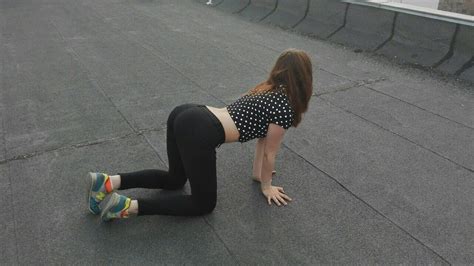 Прикольная песня клип с пьяными голыми девушками в нижнем белье Youtube